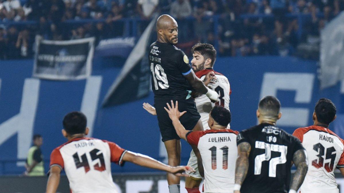 Hasil Akhir Persib Bandung Vs Madura United: Skema Alfredo Vera Bikin ... Hasil Akhir Persib Bandung Vs Madura United: Skema Alfredo Vera Bikin ...