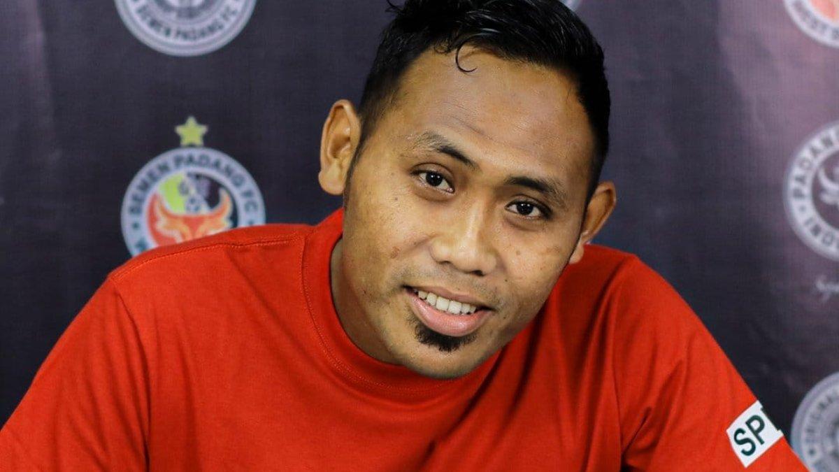 Sosok Ahmad Ihwan: Striker yang Bawa Semen Padang Lolos di Liga 1 ...