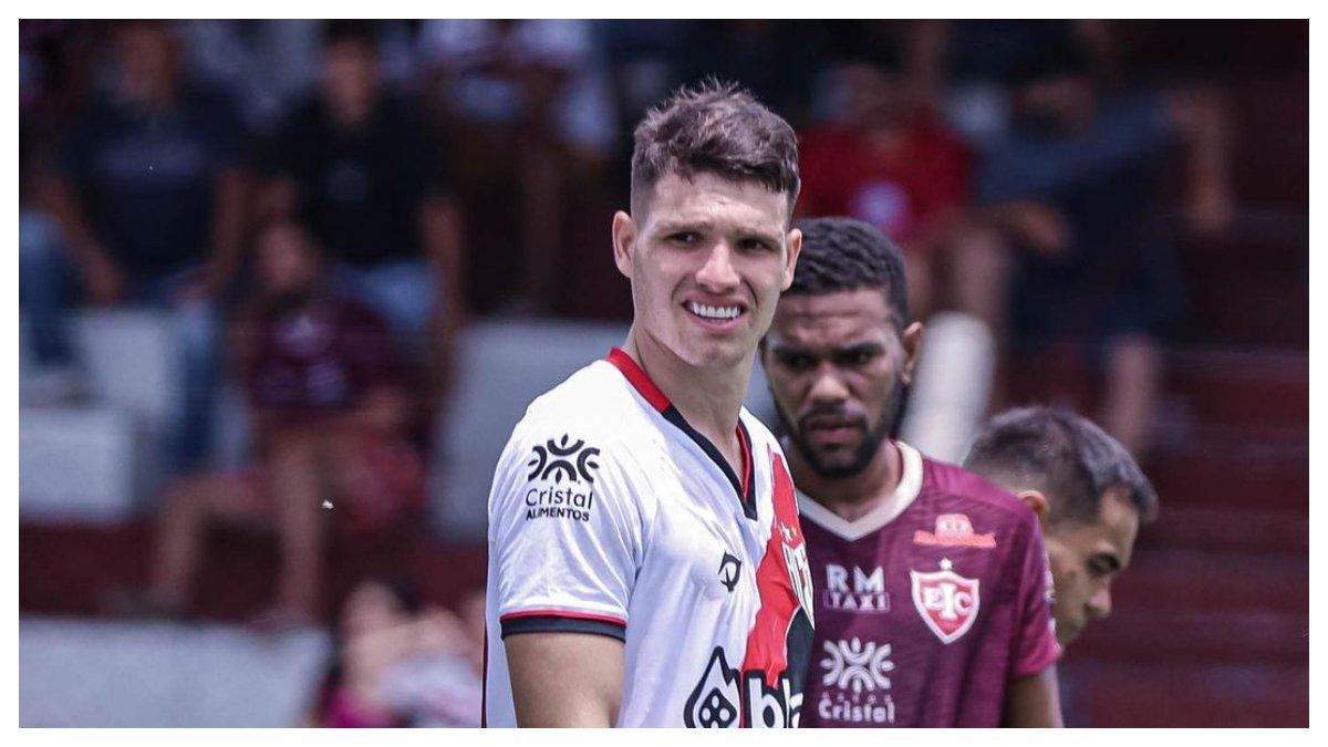 Profil Vico Duarte: Pemain Asing Brasil Bidikan PSS Sleman yang Pernah ...