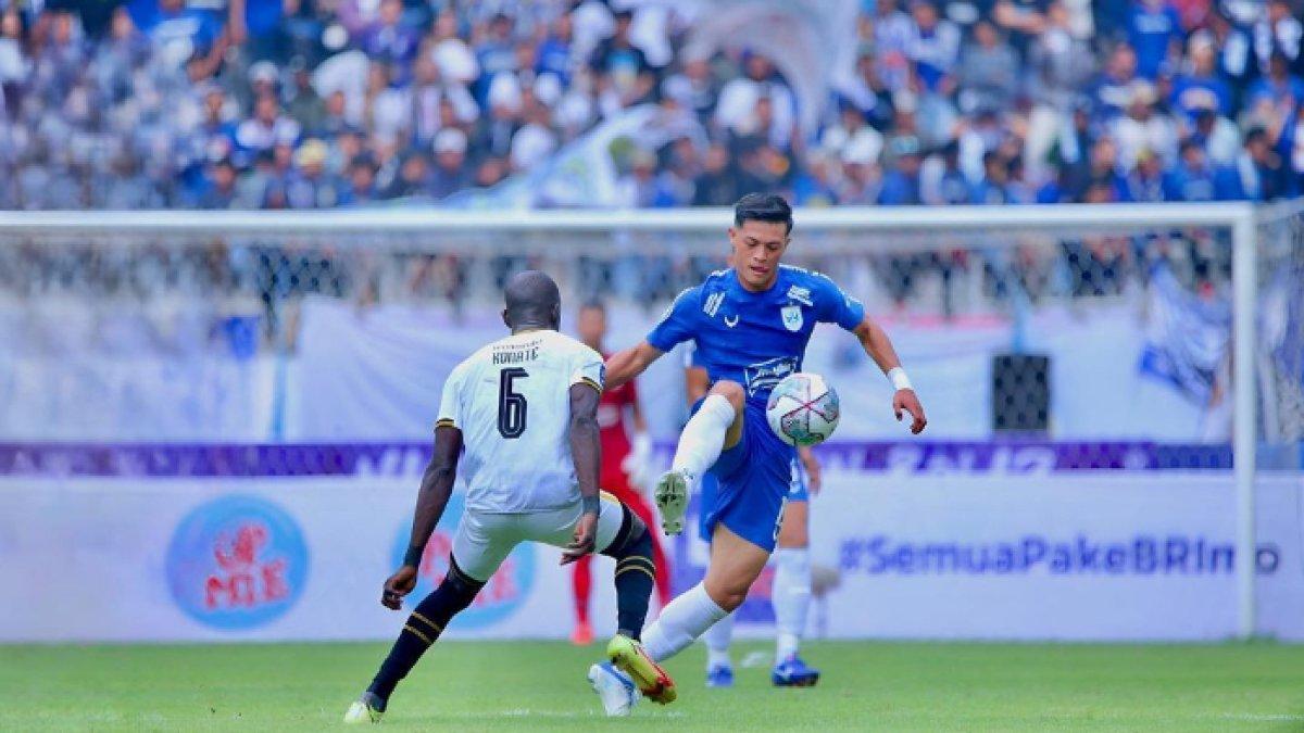 Profil Alfeandra Dewangga: Pemain Serba Bisa PSIS yang Pernah Buat ...