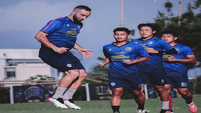 Demi Kekompakan Tim, Arema FC Punya Tradisi Baru di Liga 1 2021 seusai ...