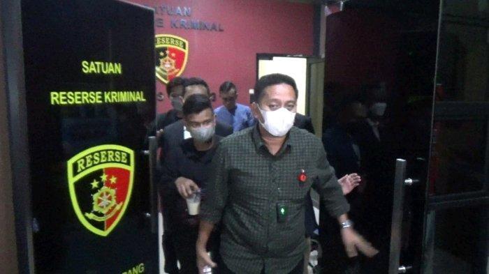 Bergaya seperti Polisi, Ini Penampakan Sosok Banpol yang Difoto Danu sebelum Masuk TKP Kasus ...