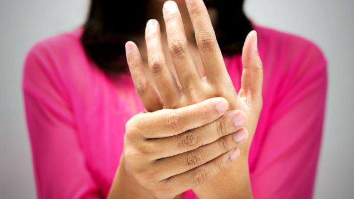 Begini Cara Membedakan Apakah Jari Kamu Keseleo atau Patah Tulang ...