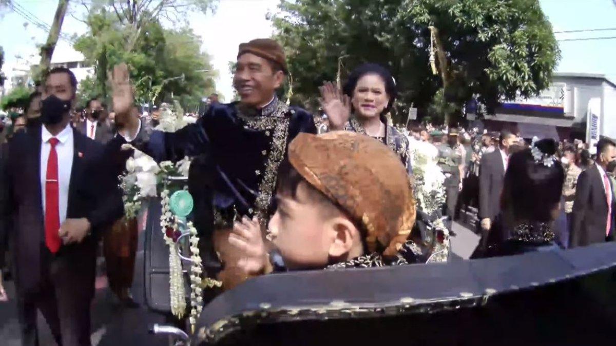 Istana dan Bawaslu Sama-sama Tak Mau Salahkan Jokowi soal Angkat Dua ...