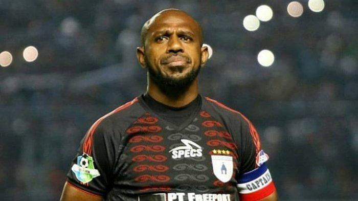 Profil Boaz Solossa, Eks Top Scorer ISL Milik Persipura, Kini Jadi ...