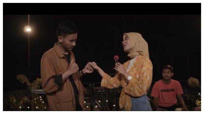 Chord Gitar Lagu Dangdut Kesandung Tresno - SlemanReceh, Lirik: Sore ...