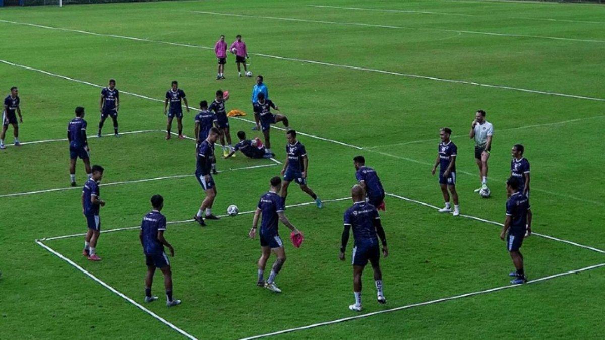 Cara Luis Milla Terapkan Tiki-taka di Persib Bandung, Ungkap Kesulitan ...