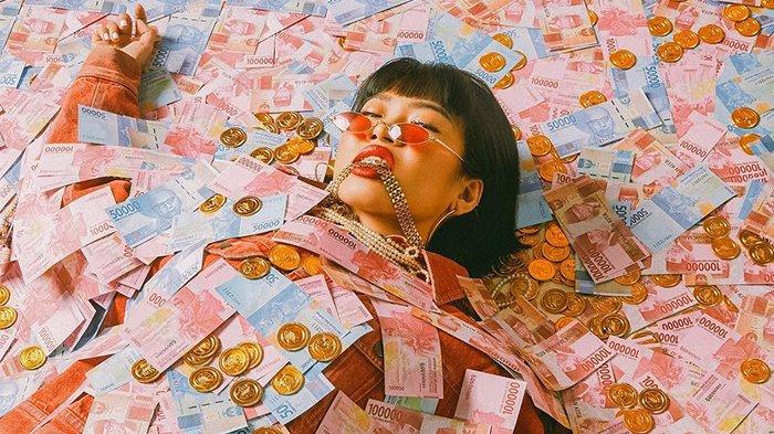 Lulusan UI dengan Predikat Cumlaude, Ramengvrl Ungkap Kisahnya sebelum ...