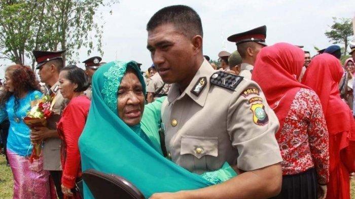 Kisah Haru Anak Pemulung yang Sukses Jadi Polisi, Buktikan Mampu Wujudkan Mimpi Tanpa 'Uang ...