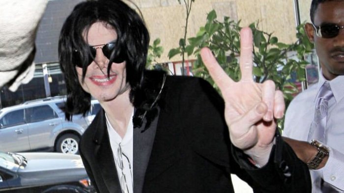 Mengejutkan! Ternyata Selama Ini Peti Mati Michael Jackson Kosong ...