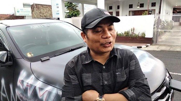 Sosok Pengusaha Kuliner di Kuningan yang Viral Coret-coret Fortuner ...