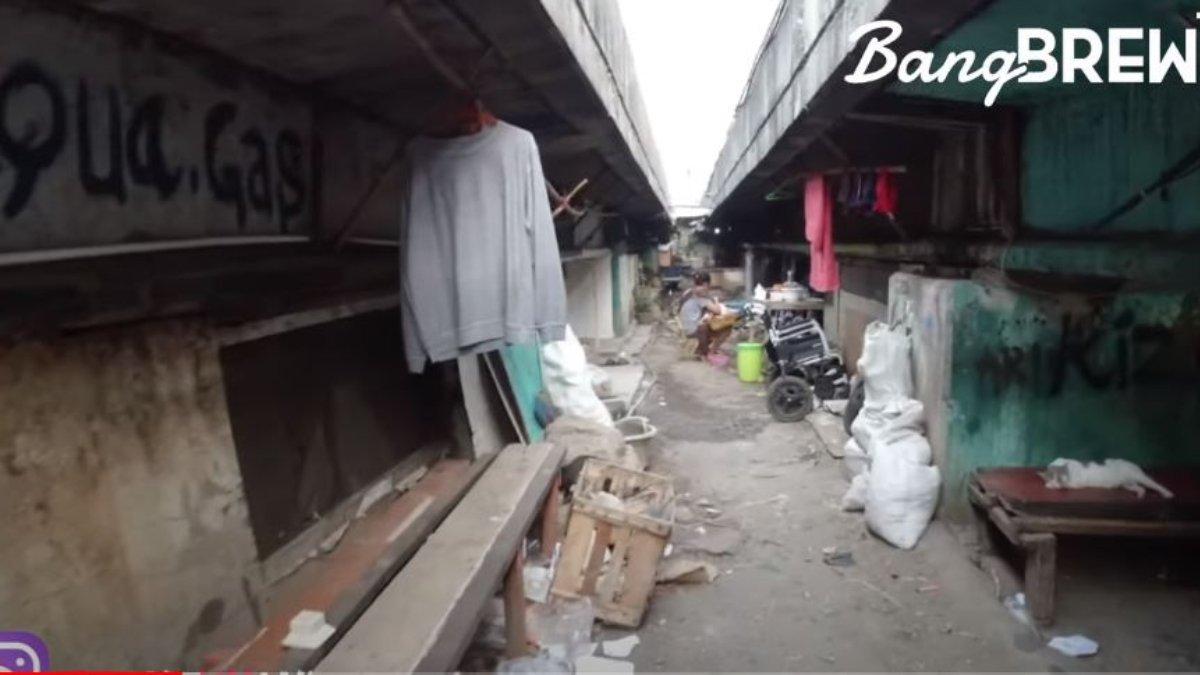 Viral Penampakan Kampung di Bawah Kolong Tol, Miliki Fasilitas Lengkap ...