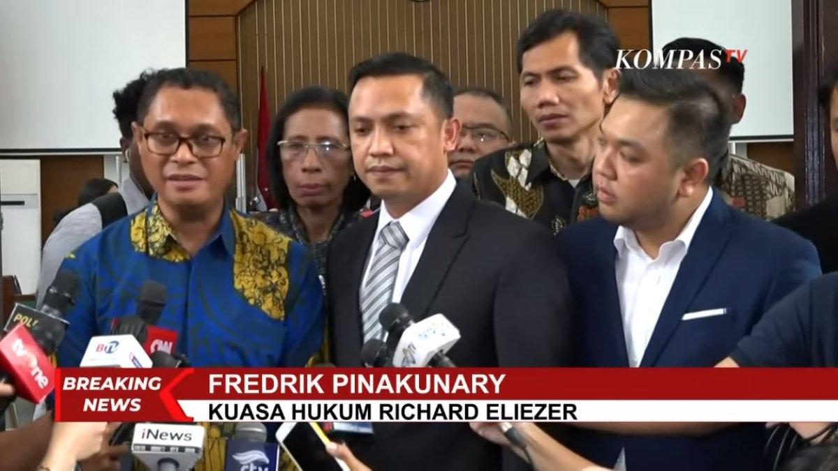 Bukti dan Kesaksian Ahli Ringankan Bharada E, Tim Pengacara: Perkara Ini Makin Hari Makin Terang ...