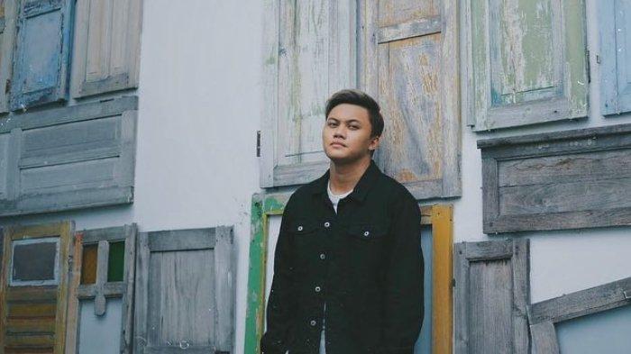 Lirik Lagu Rizky Febian - Menari, Lagu Pertama di Album Debut Bertajuk ...