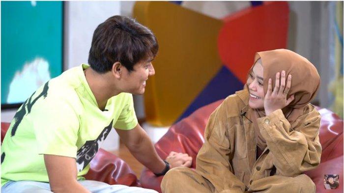 Larang Teman Lain, Lesti Hanya Izinkan Rizky Billar yang Menjaganya ...
