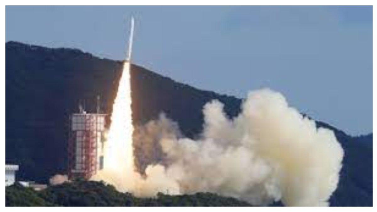 Detik-detik Roket Jepang Meledak setelah 50 Detik Pengapian, Kepulan ...