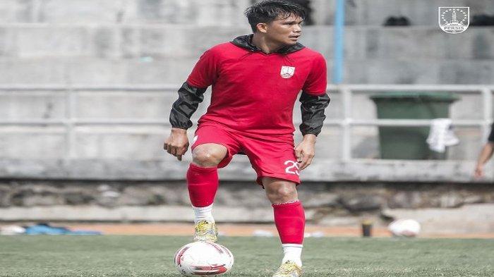 Bermodalkan Rp 700 Ribu, Simak Kisah Pemain Persis Solo Sandi Sute ...