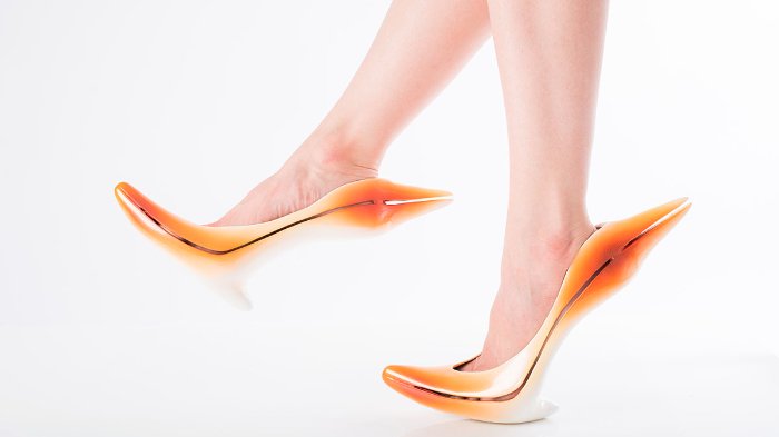 8 Desain Sepatu Ini Tak Hanya Unik Tapi Juga Artistik! - Tribun Wow