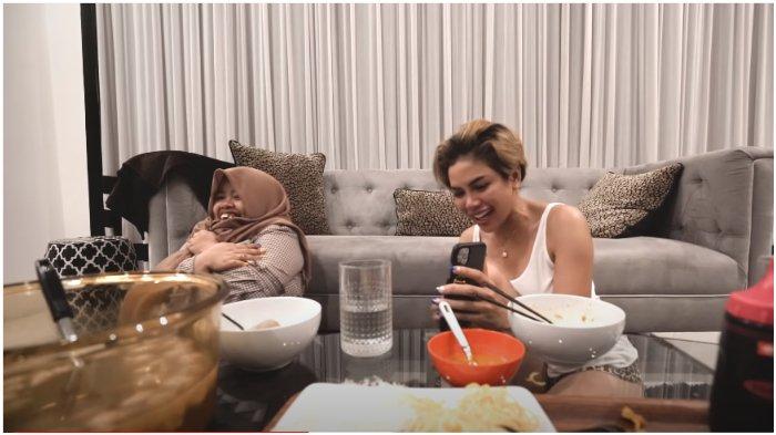 Reaksi Kekeyi saat Ditontonkan Film Dewasa oleh Nikita Mirzani: Kok ...